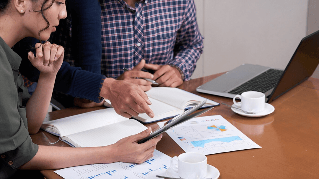 How to Invite People to a Scheduled Microsoft Teams Meeting | Clockwise